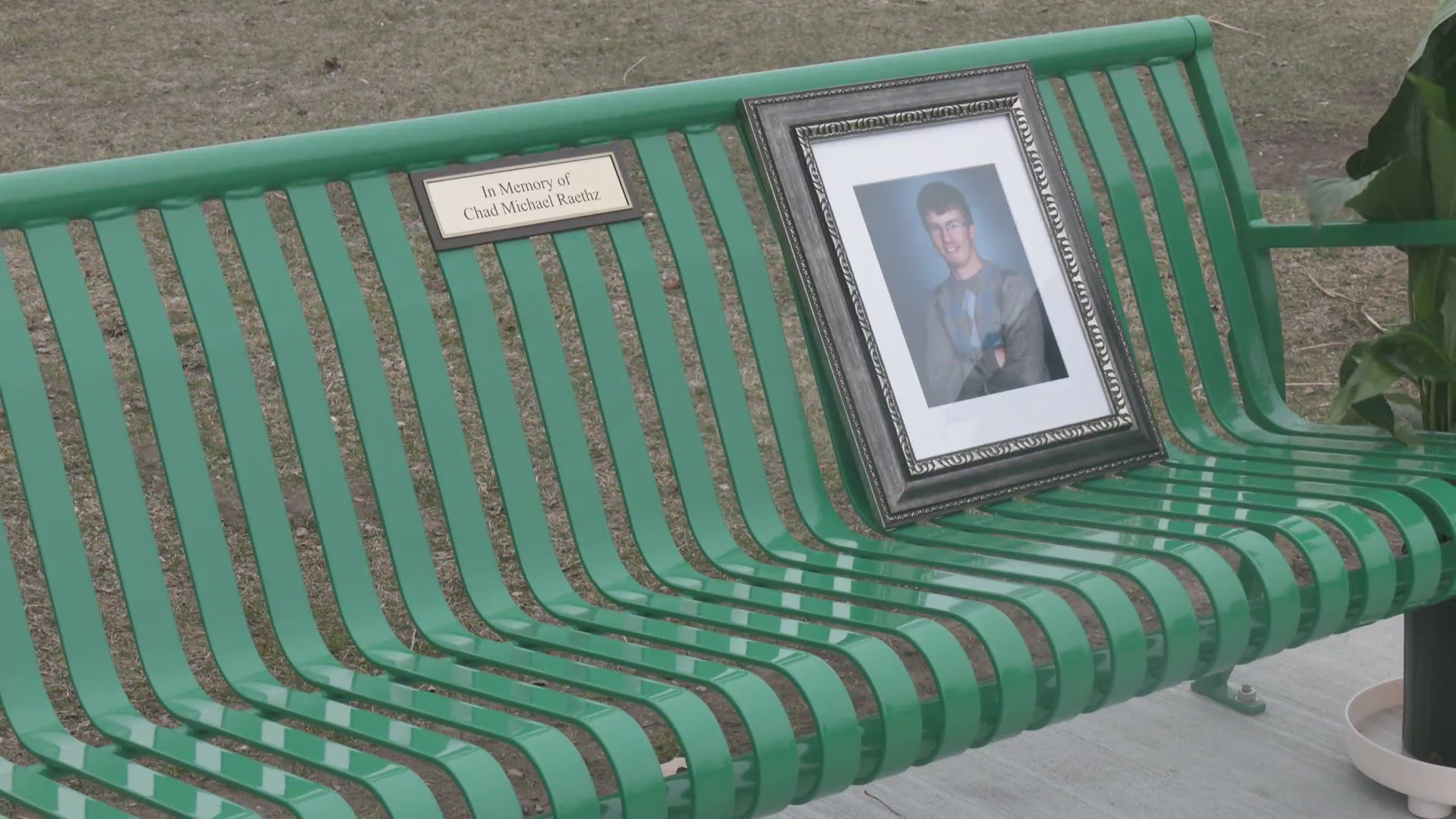 Memorial bench in Beloit dedicated to victim of drunk driving tragedy ...