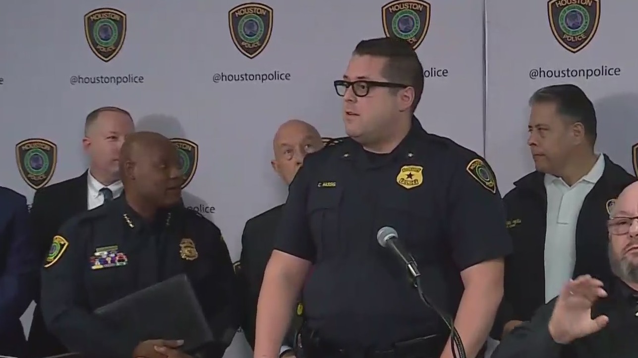 Houston megachurch shooting: Officials release new details on suspect ...