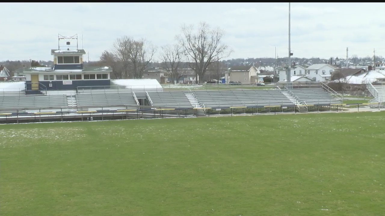 Brookfield football to move to soccer field – WKBN.com