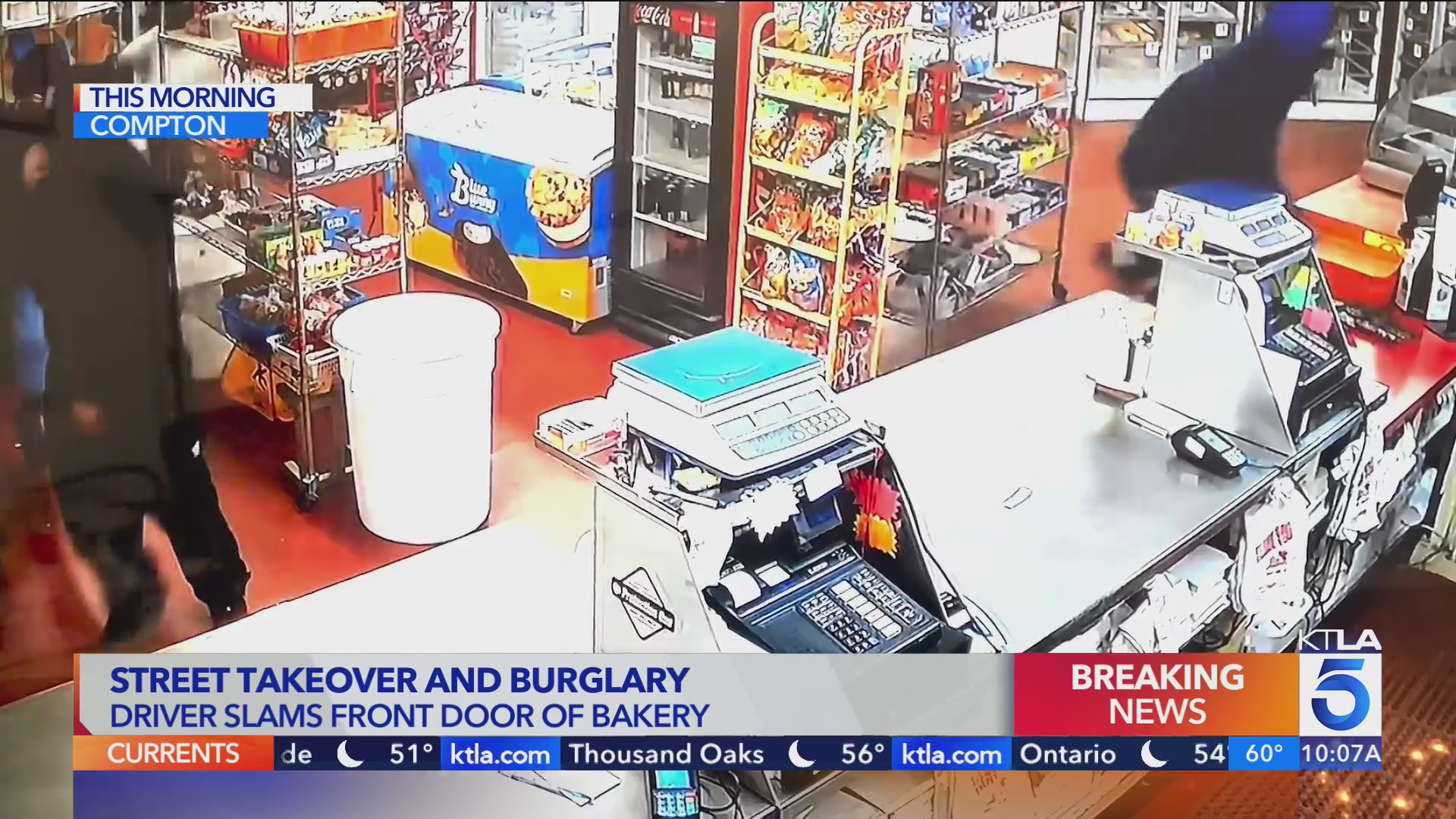 Street takeover mob raids Compton bakery, smashes car into store – KTLA