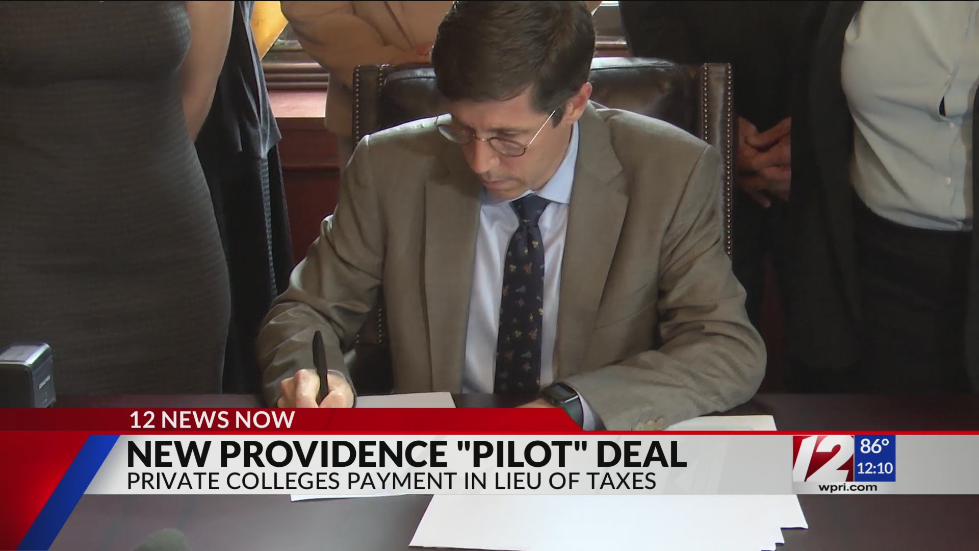 Smiley to announce new payment deal for colleges – WPRI.com