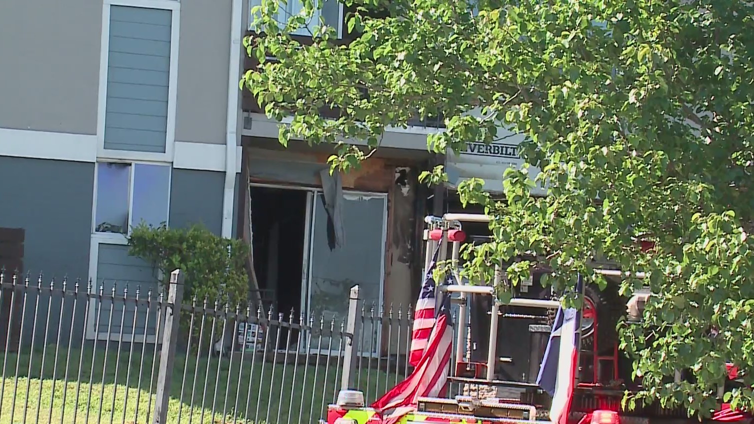 AFD: 7 people escape apartment fire with ‘no working smoke alarms to ...