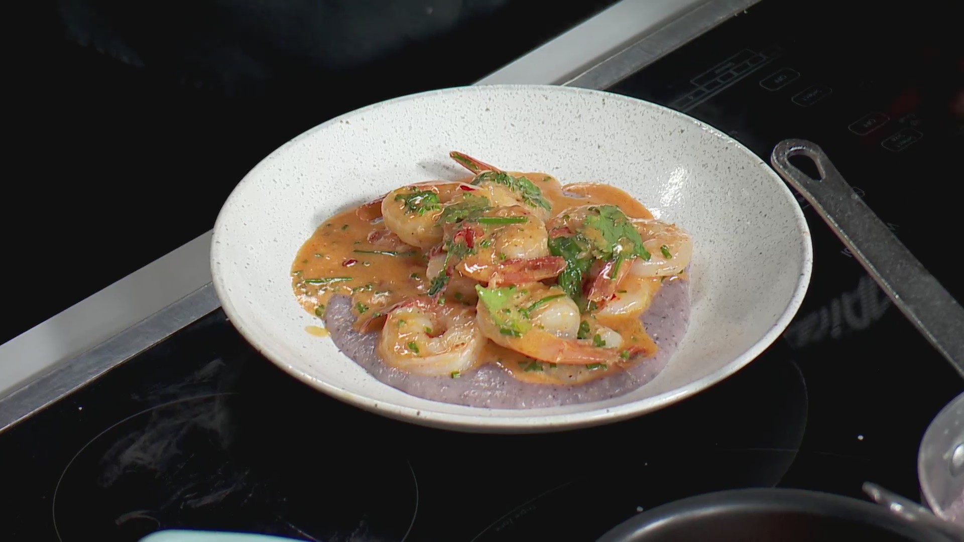 Lunchbreak: Guajillo Shrimp – WGN-TV