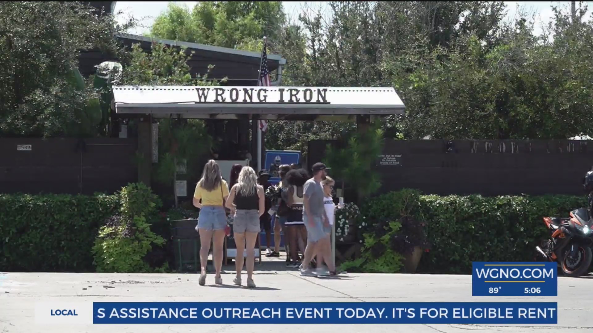 Saints fan pack Mid-City bar for season opener – WGNO