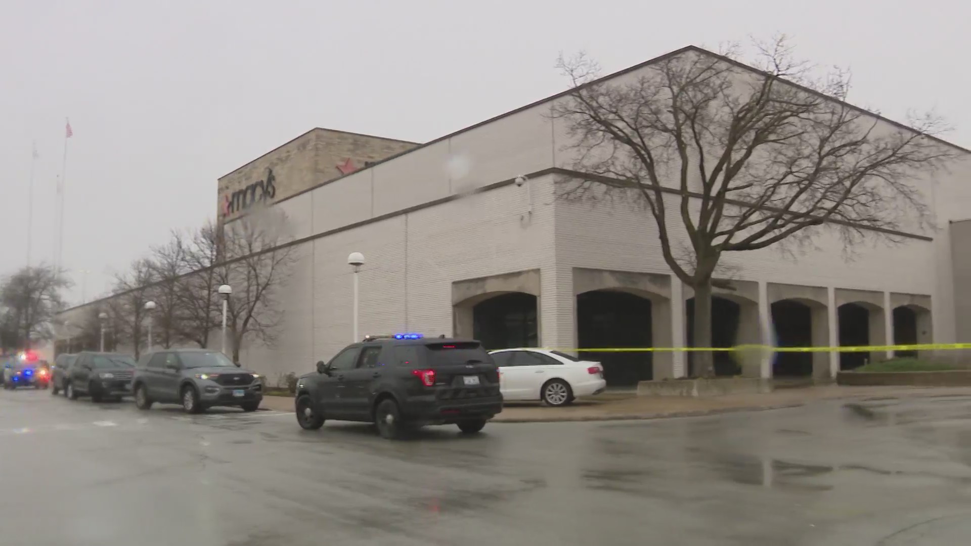 Security guard dies following River Oaks shooting – WGN-TV