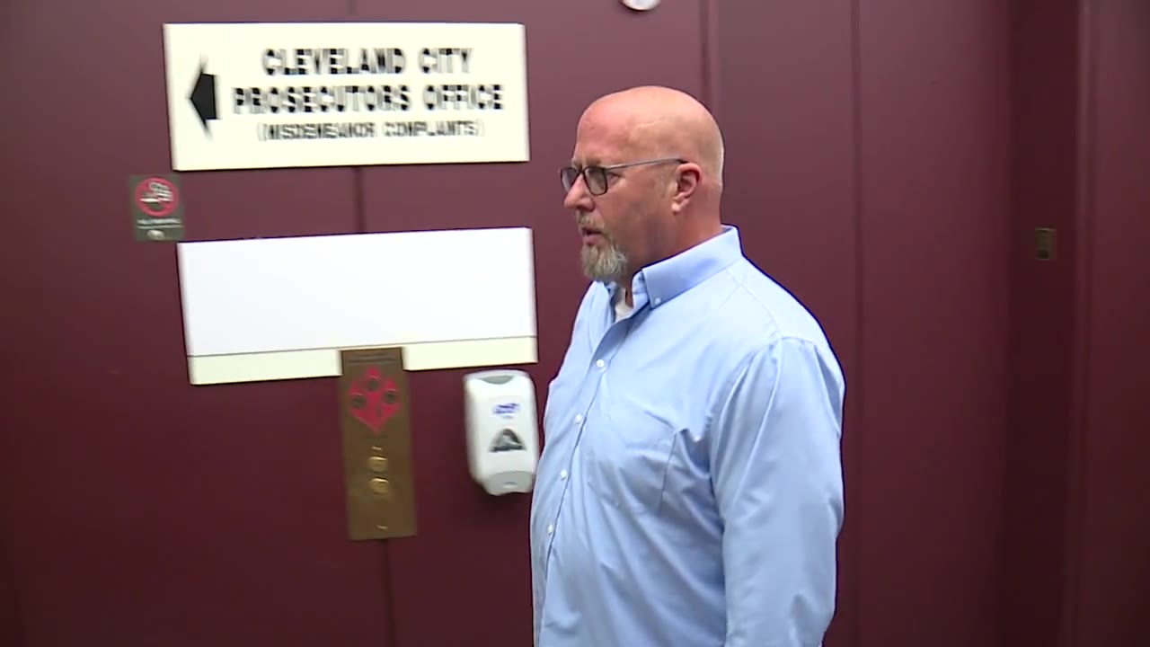 I-Team: Former cop threatened with knife can’t get help – Fox 8 ...