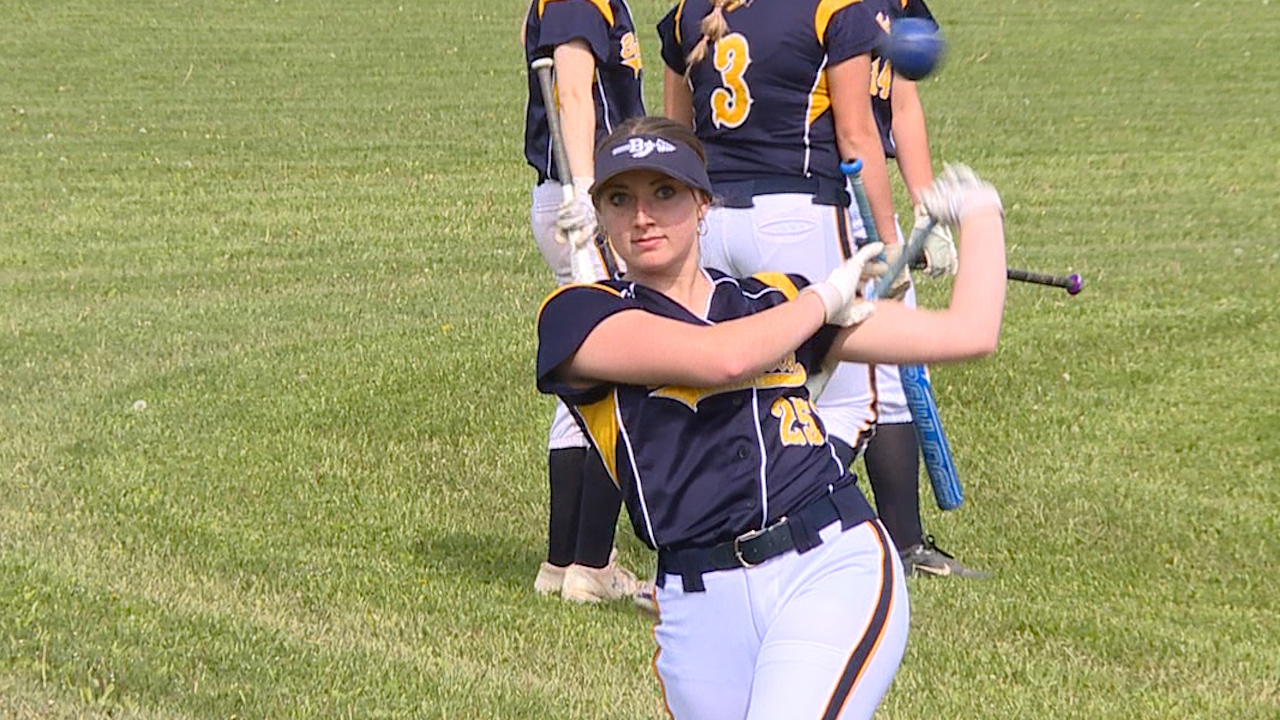 Brookfield slugger ties single-season home run record – WKBN.com