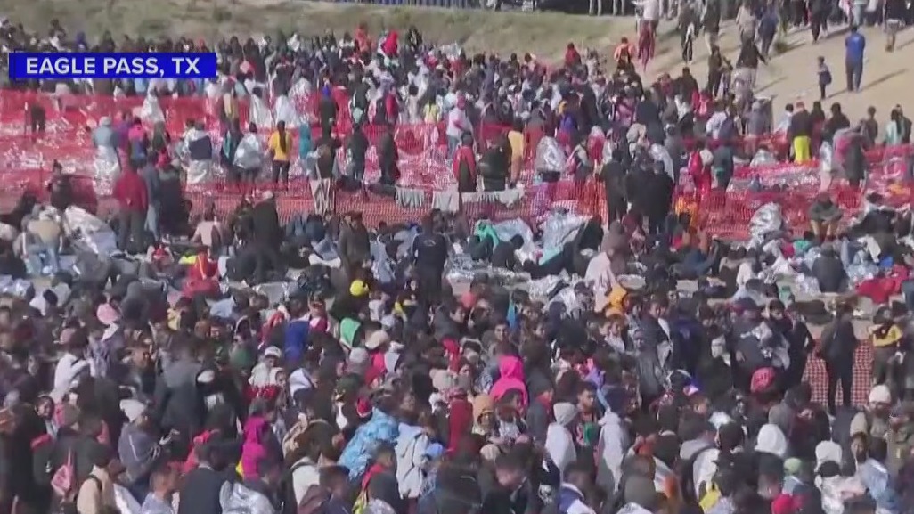 Border sheriff: Lawmakers ‘defending political parties, not America ...