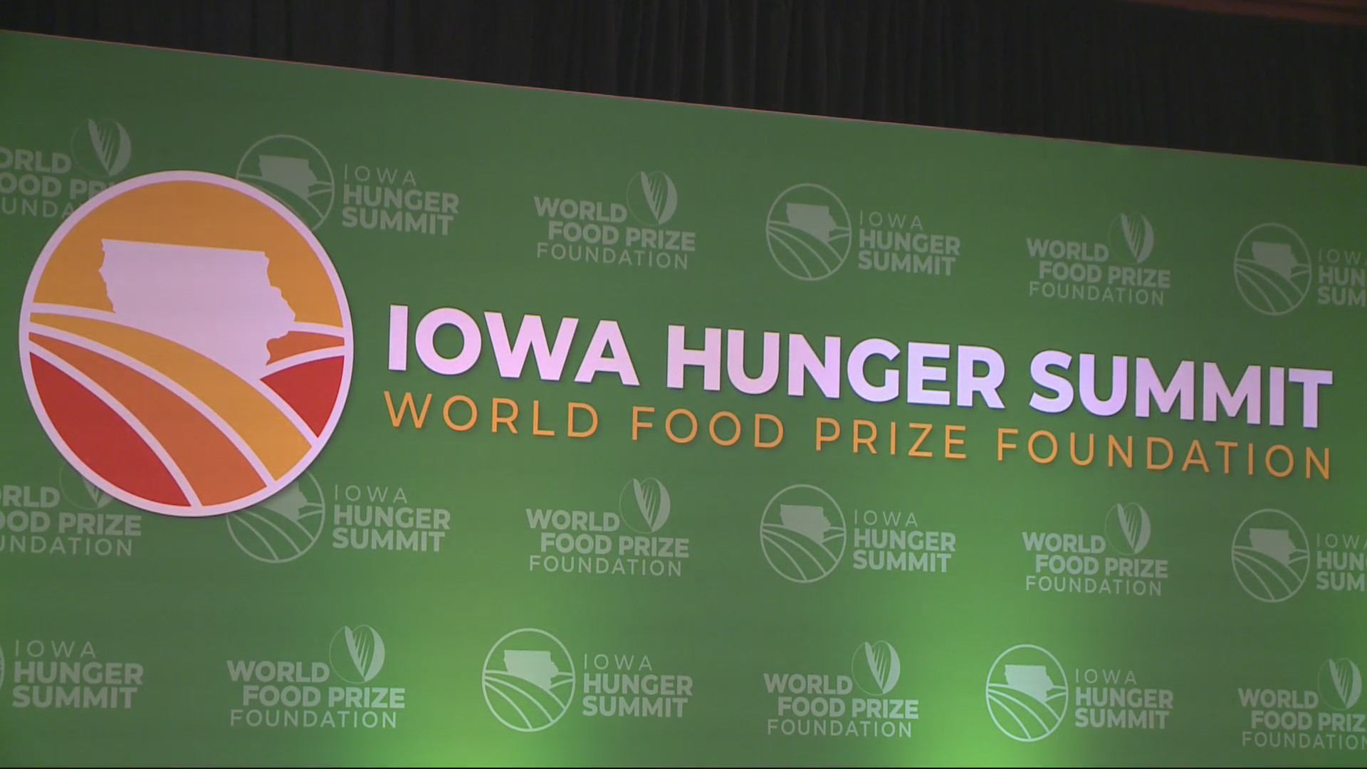Gov. Reynolds announces $5 million in funding for Iowa food banks ...