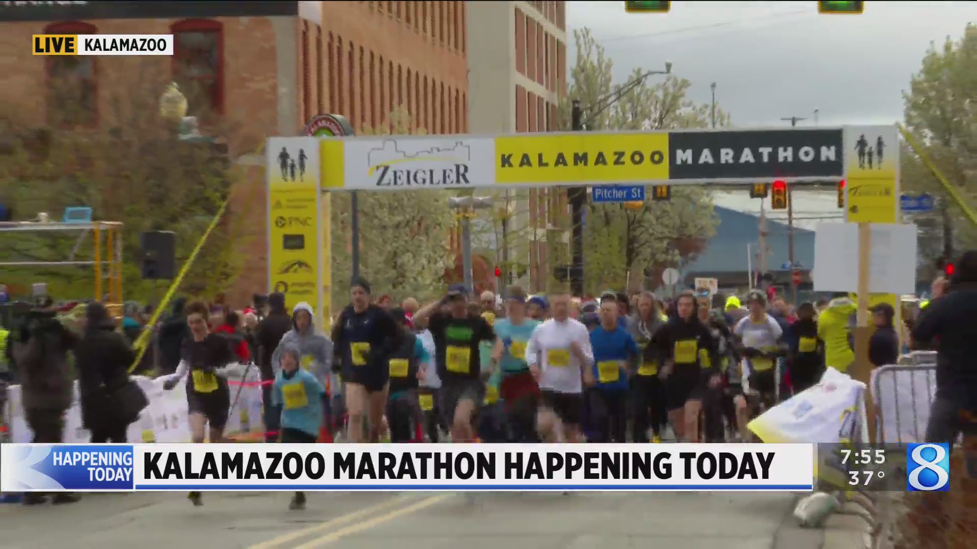 Watch the start of the 5k race at the Zeigler Kalamazoo Marathon ...