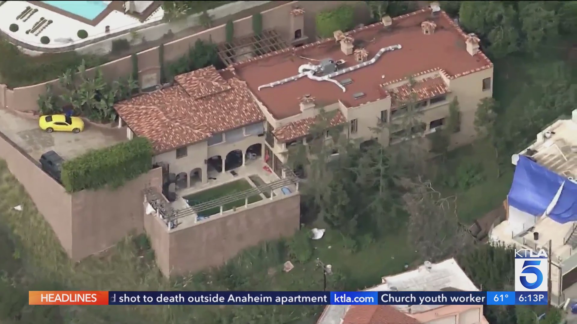 Squatters turn Beverly Crest mansion into wild party house – KTLA