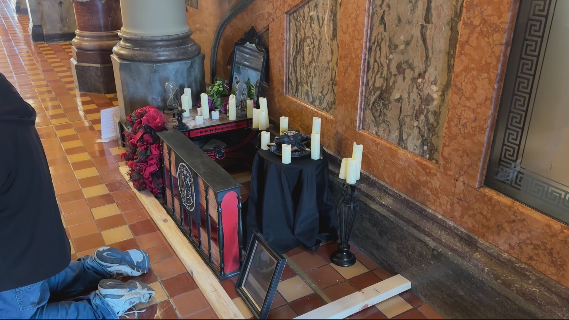 Satanic Temple Vandalized – who13.com