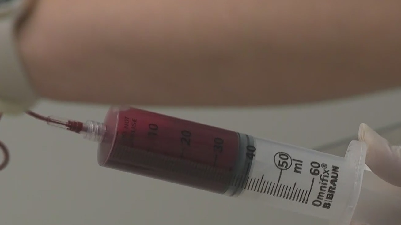 Vampire facials use patient’s blood, needles | Elizabeth Vargas Reports ...