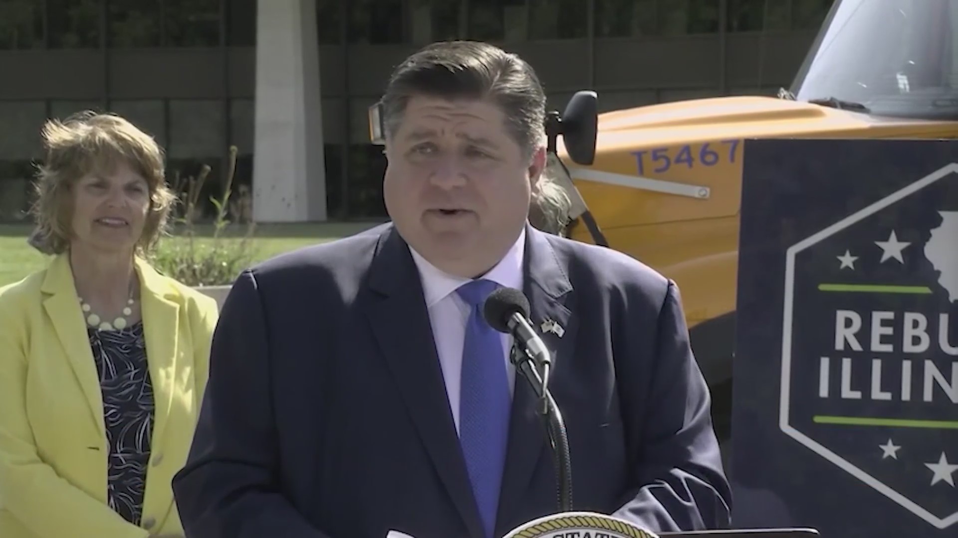 Illinois launches historic $40B transit modernization plan: roads, rail ...