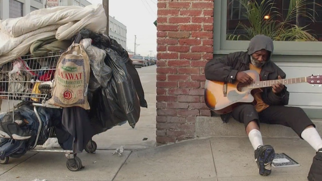 Walking tour of San Francisco’s ‘Doom Loop” sells out – KTLA