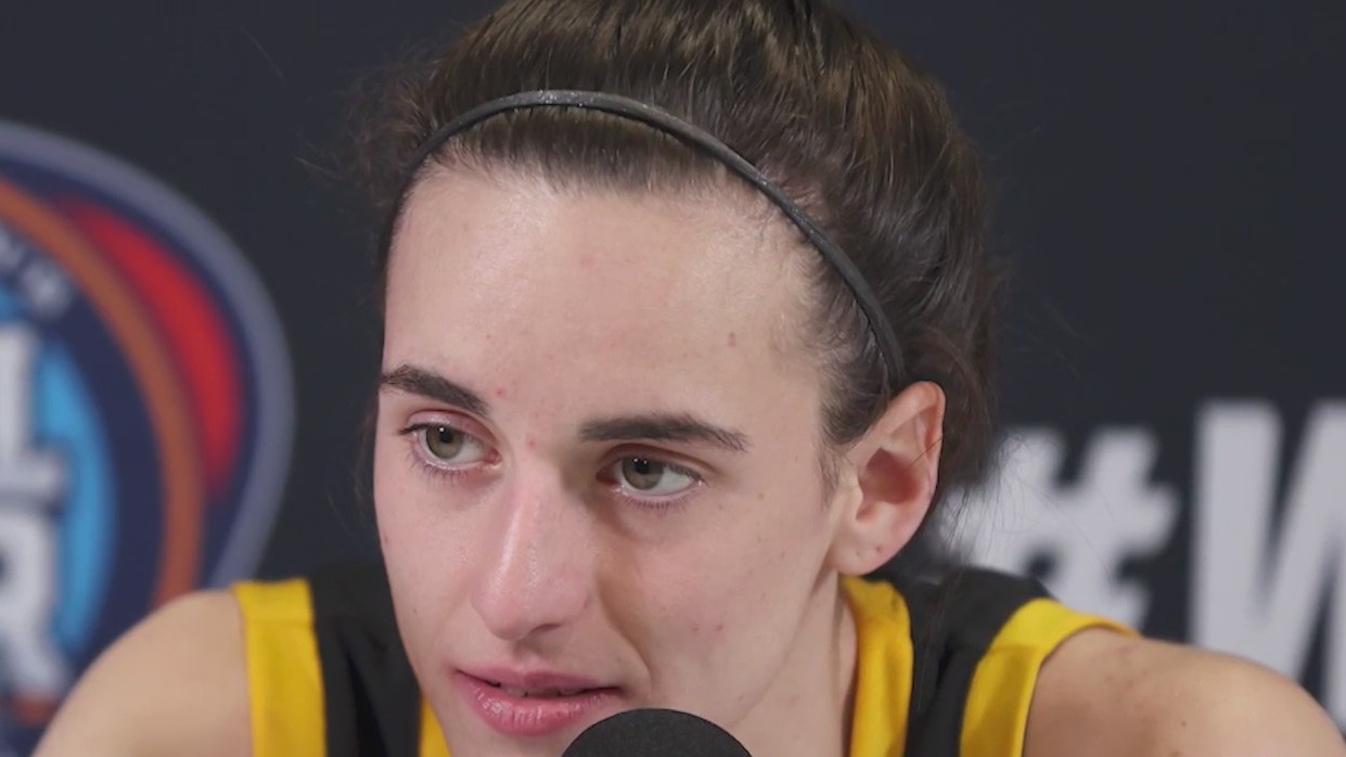 Iowa fans sad at Hawkeyes’ loss, still love Caitlin Clark | NewsNation ...