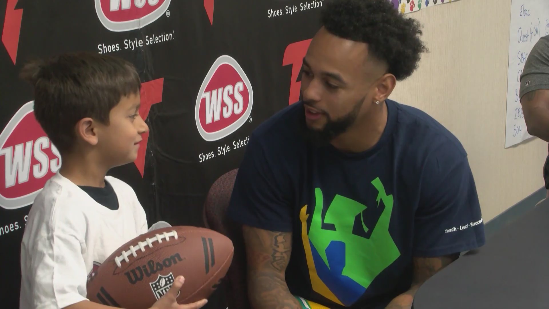 Jalen Moreno-Cropper visits former elementary school ahead of NFL Draft ...