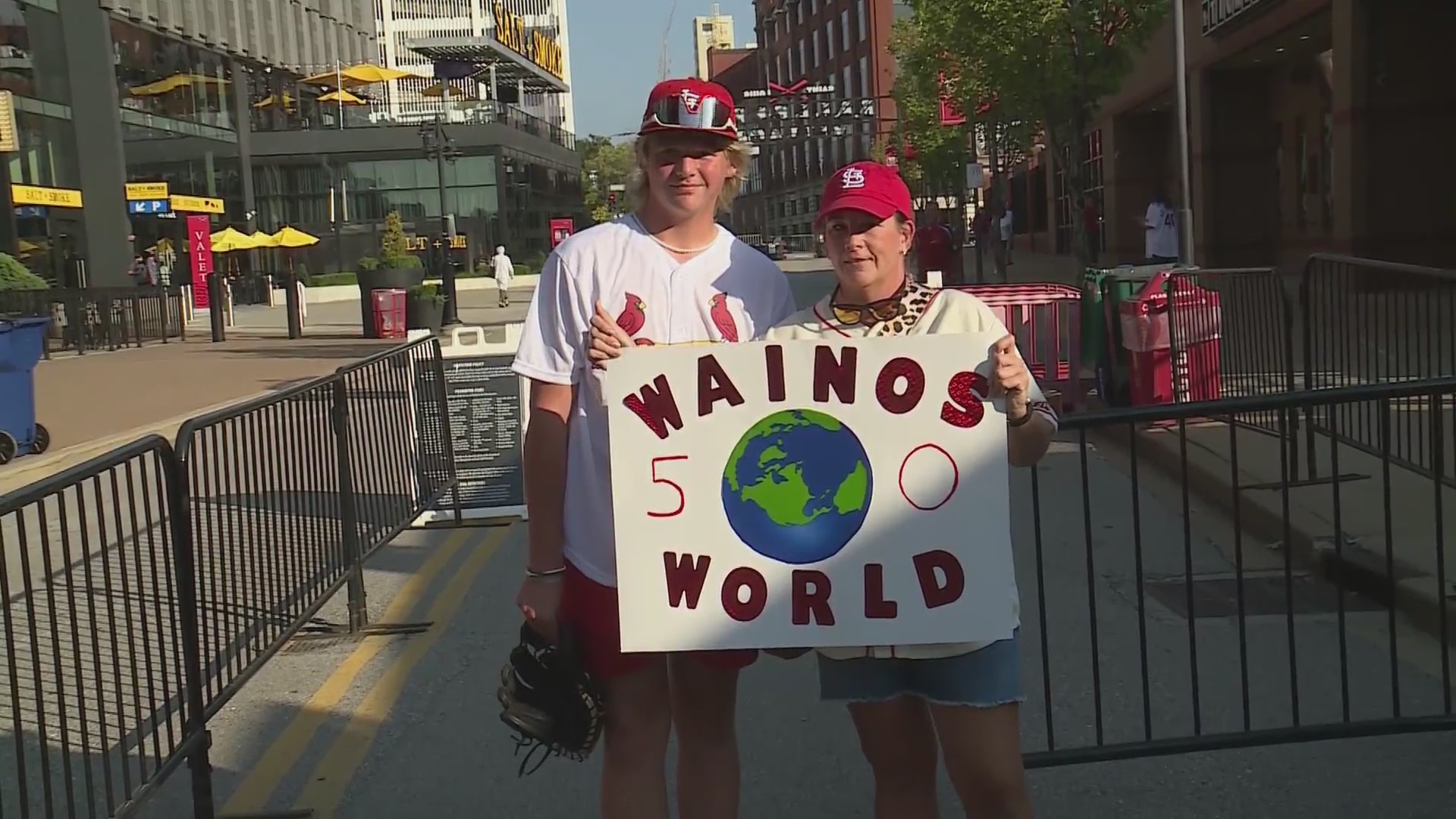 Cardinals fans thank Adam Wainwright ahead of special weekend – FOX 2