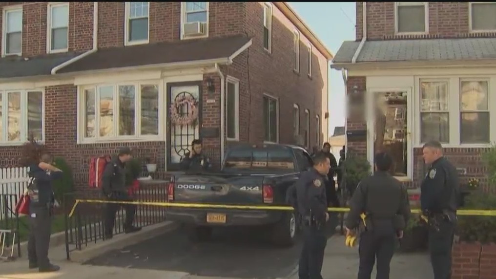 NYPD investigating Queens home invasion – PIX11