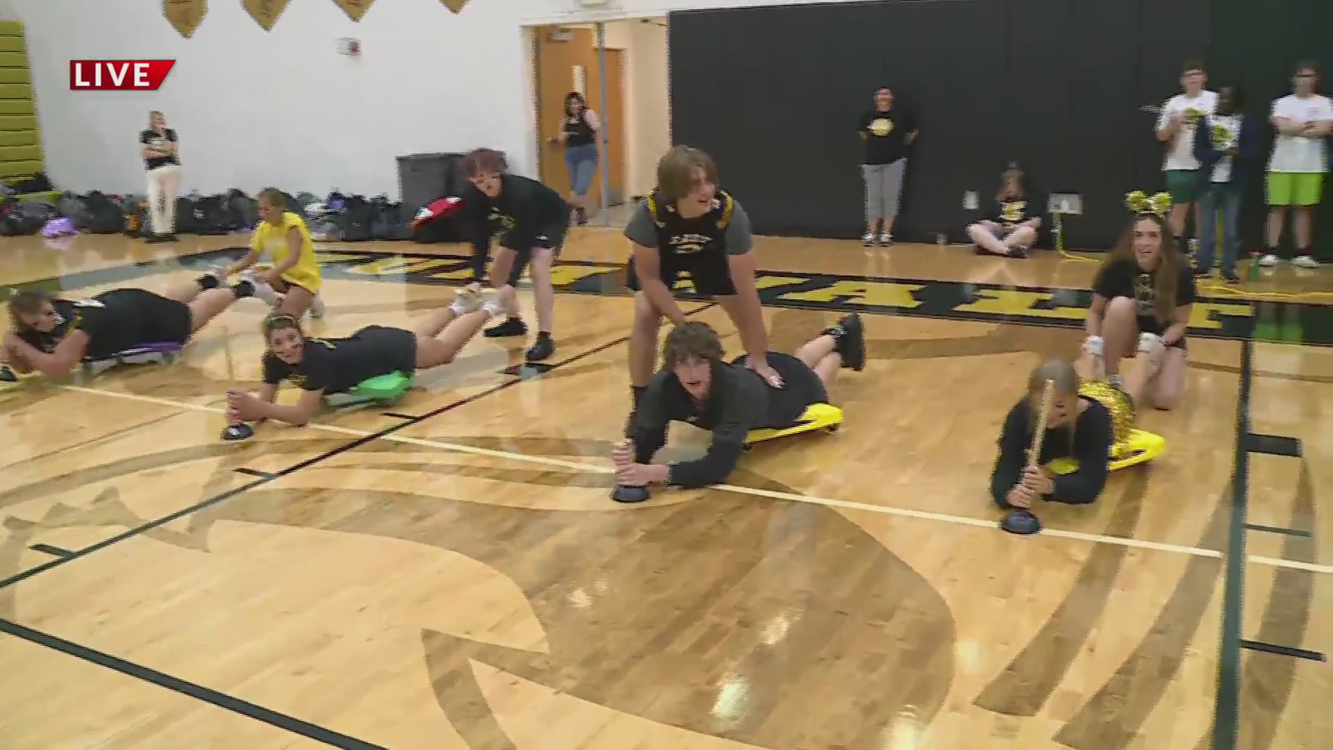 Pasta House Pep Zone – Fort Zumwalt High School plunger race – FOX 2