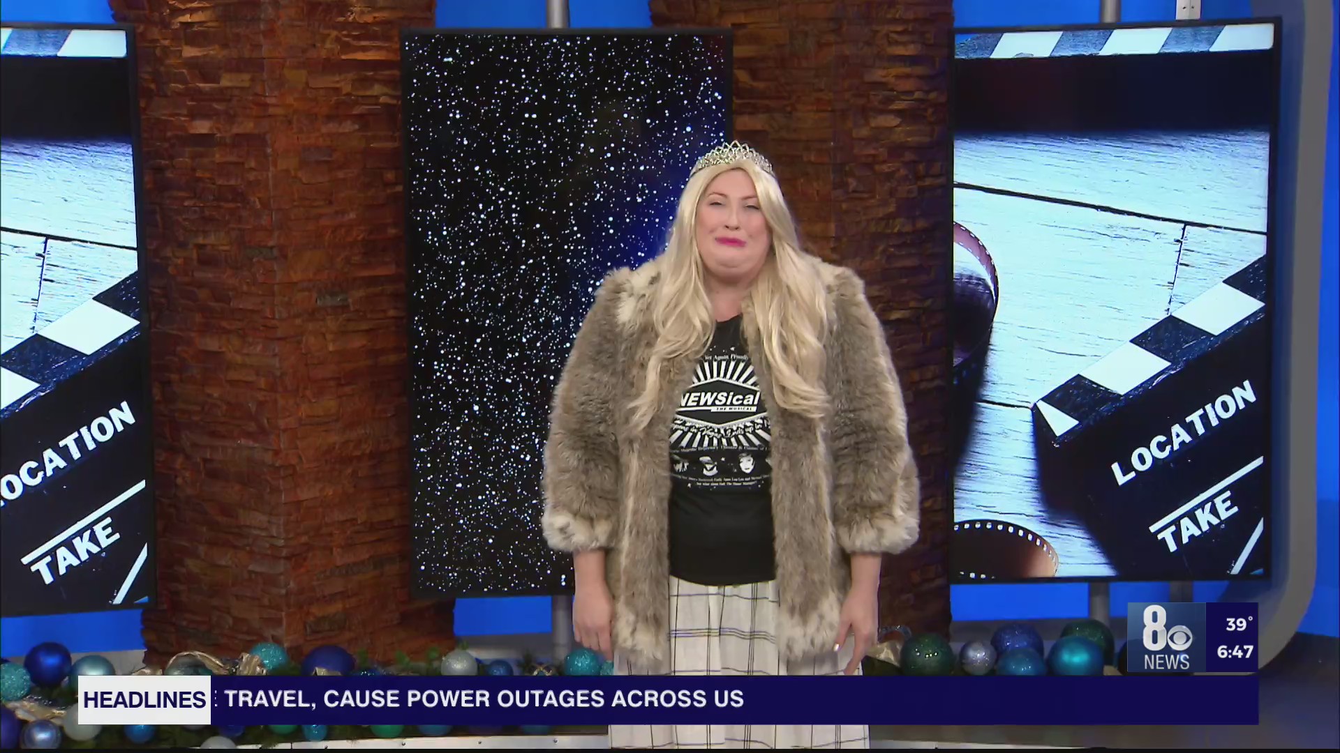 Actress Carly Sakolove impersonates Jennifer Coolidge in ‘Newsical’ – KLAS