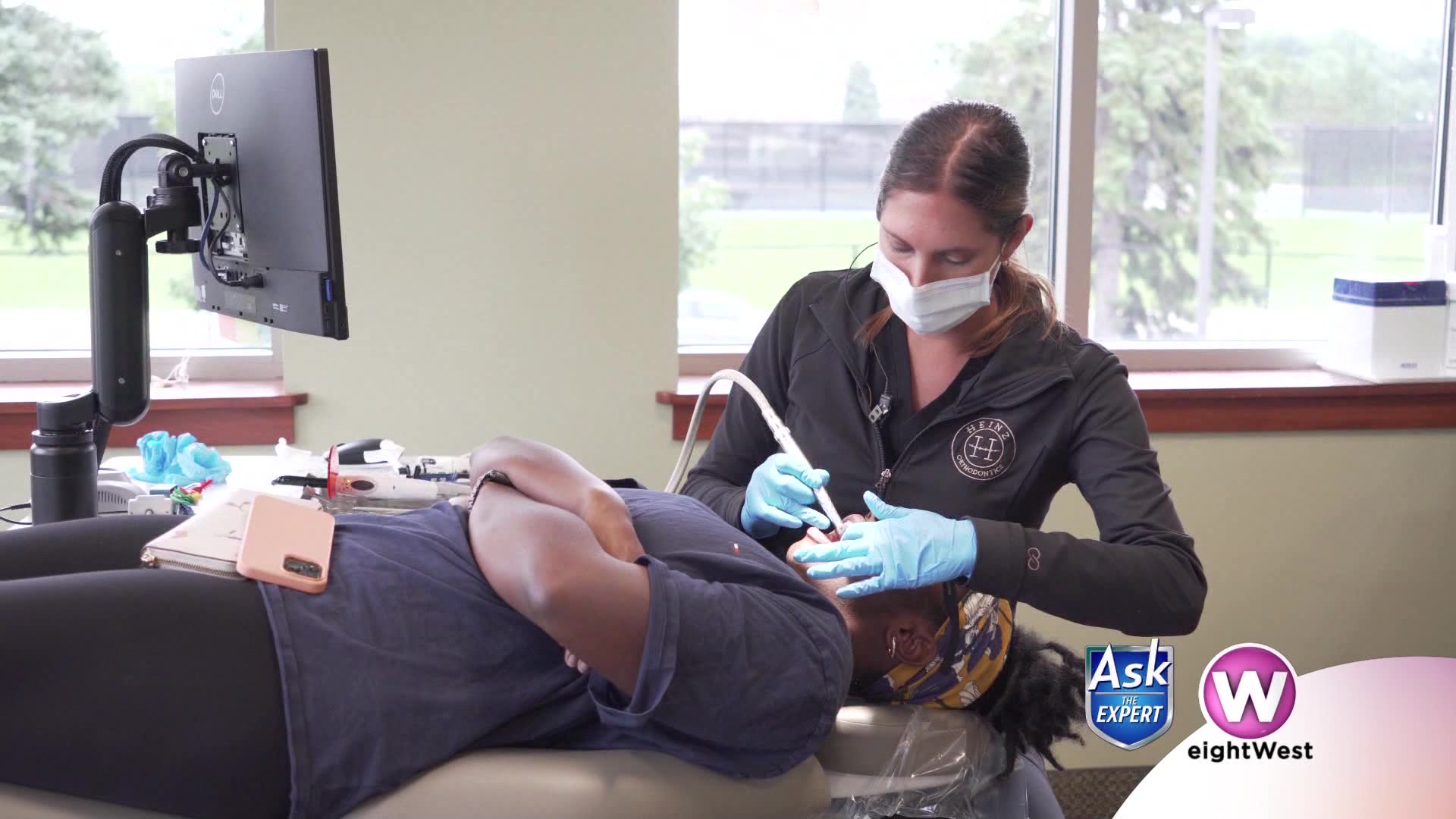 The difference between braces & clear aligners – WOODTV.com