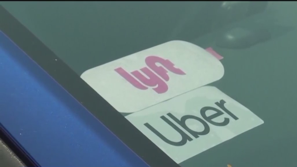 Uber, Lyft drivers call LaGuardia strike for pay hike – PIX11