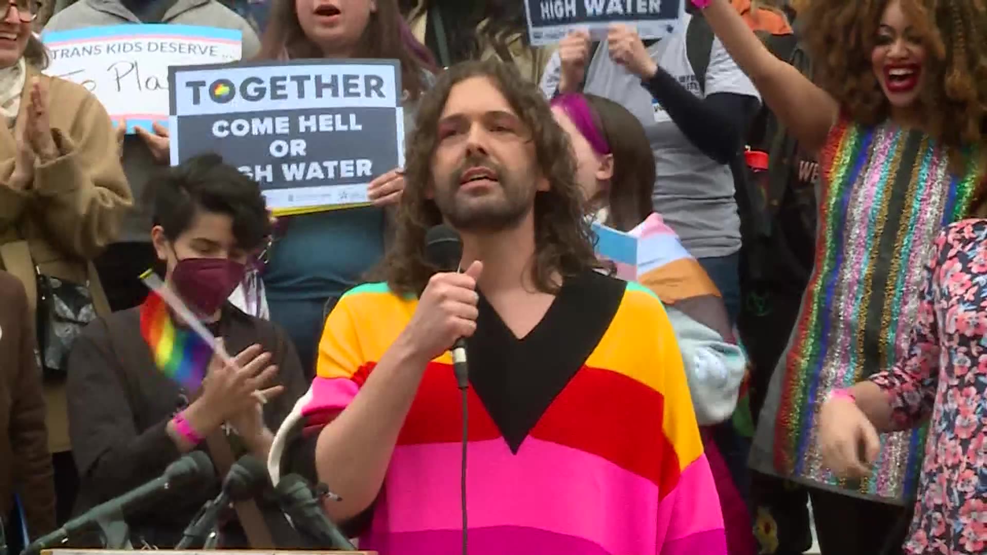 ‘Queer Eye’ star fires up crowd at Texas Capitol rally for LGBTQ rights ...