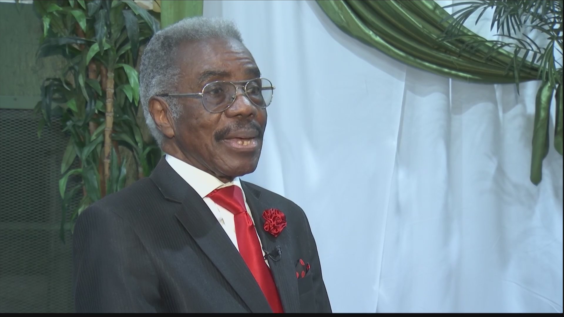 Savannah icon honored with road dedication – WSAV-TV