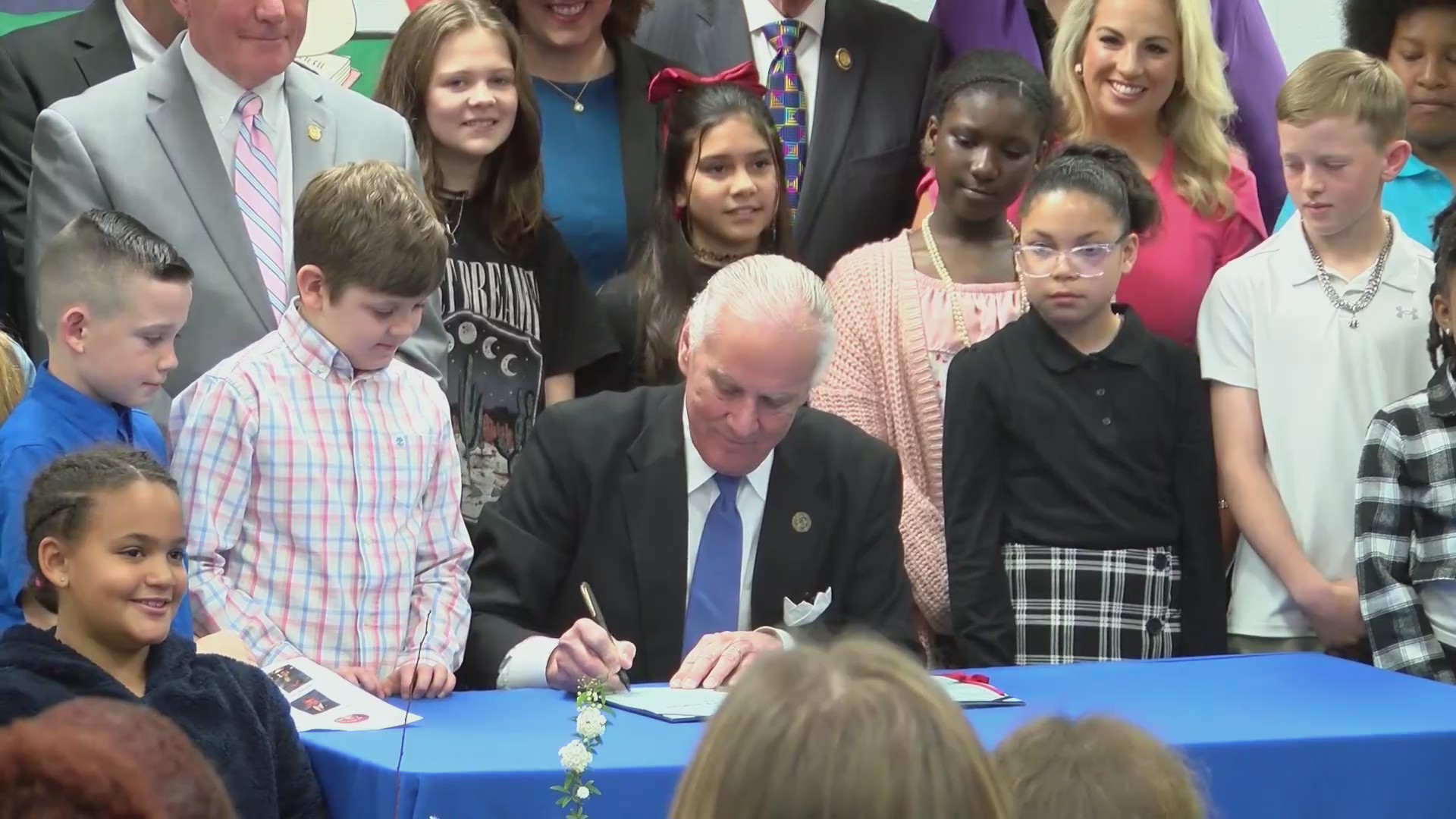 Governor Henry McMaster signs “Read to Succeed” bill at local ...