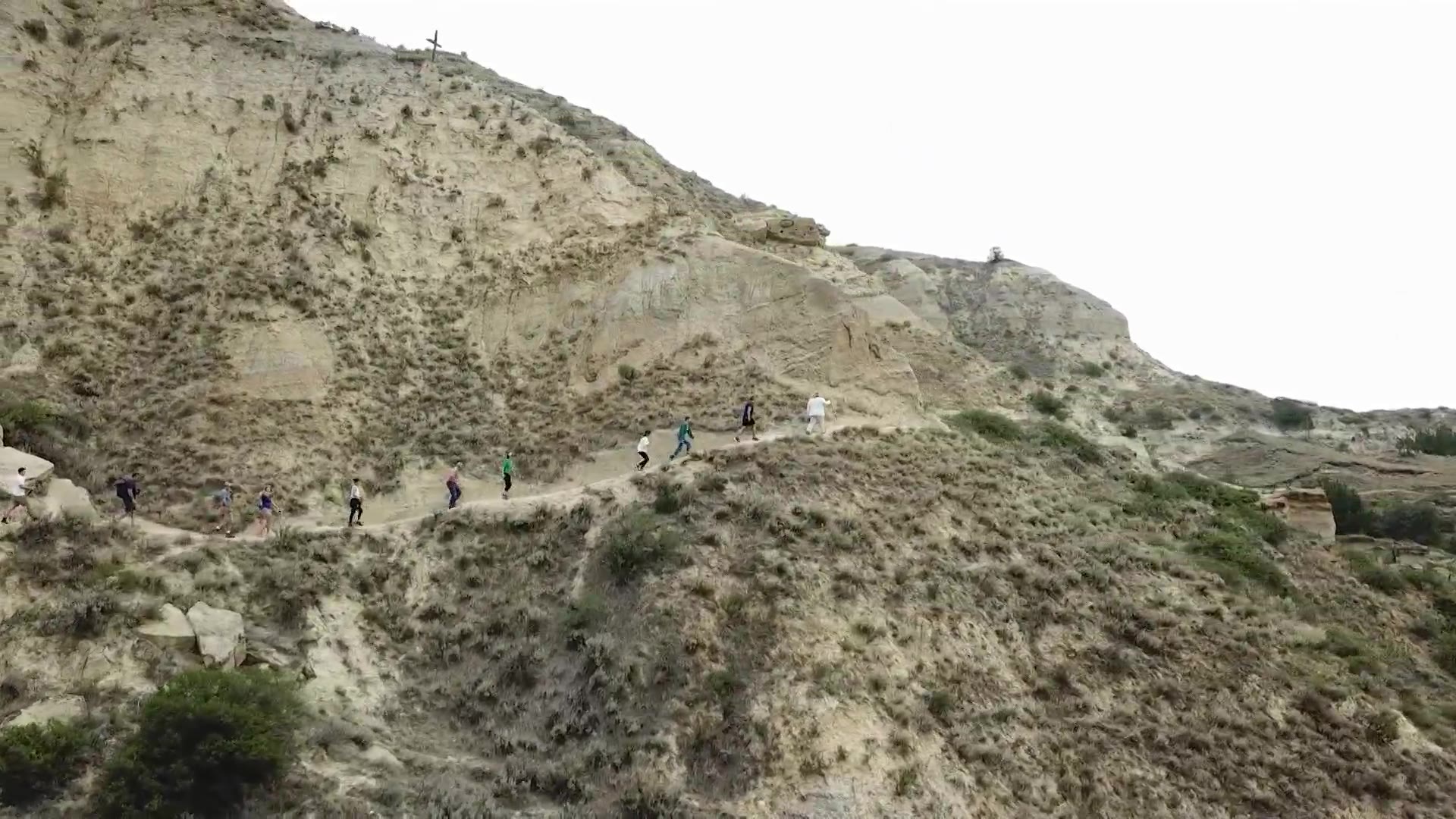 Join Teddy Roosevelt on a Medora hike – KX NEWS