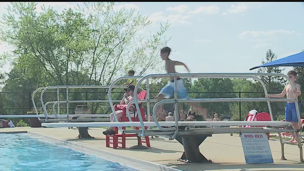 Families take advantage of weather, spend time at Firestone Pool – WKBN.com