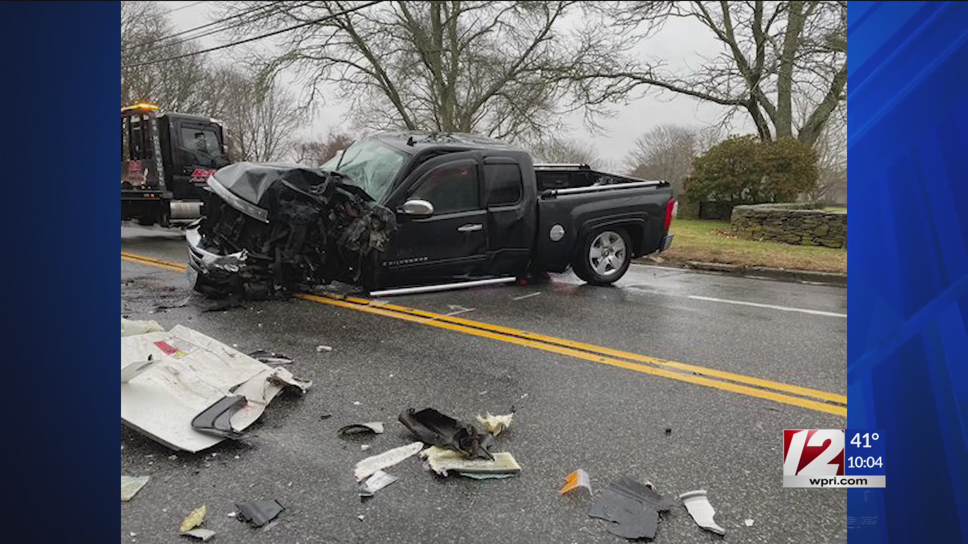 3 injured in head-on crash involving RIPTA bus – WPRI.com