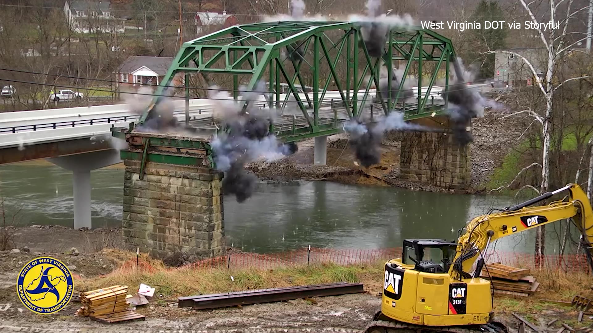 Bridge explosion caught on camera – WFLA