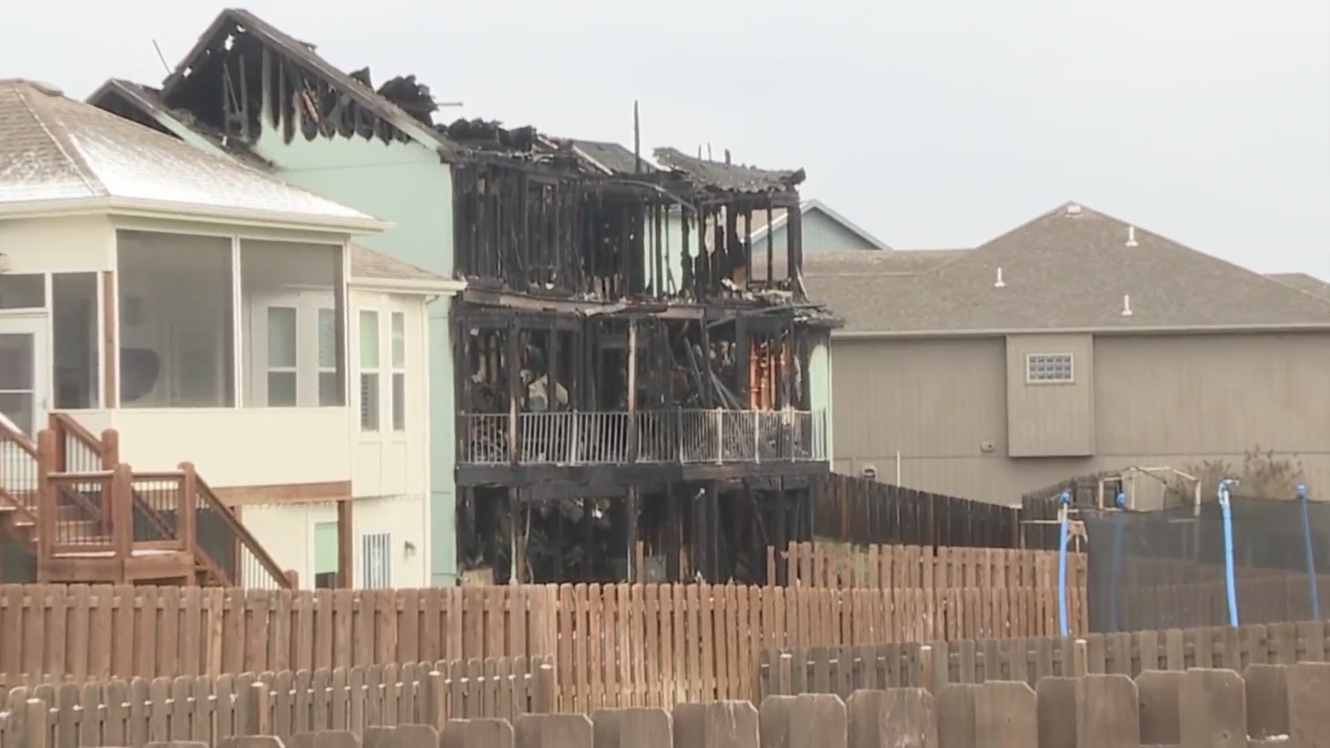 One dead in Northland house fire after KCFD searched for child – FOX 4 ...