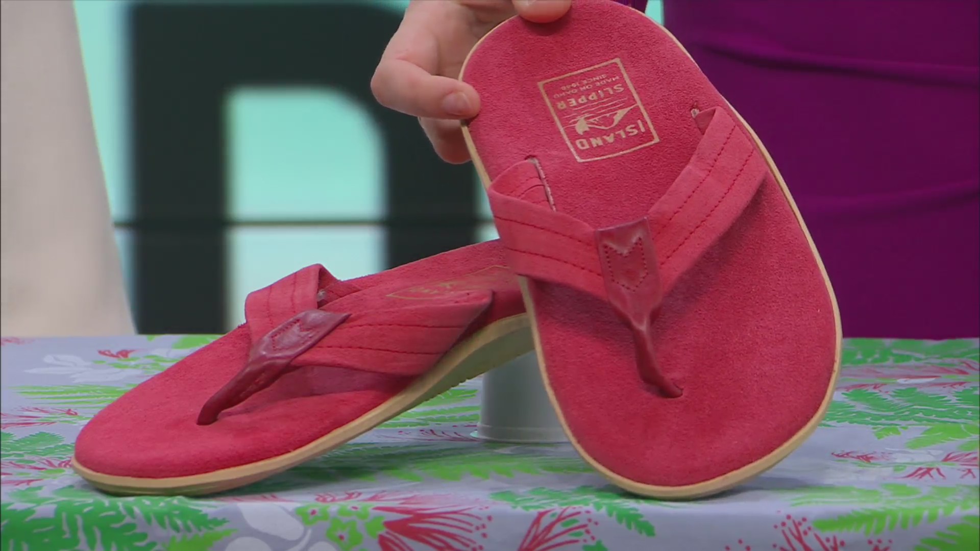 It’s Aloha Friday with Island Slipper! – KHON2
