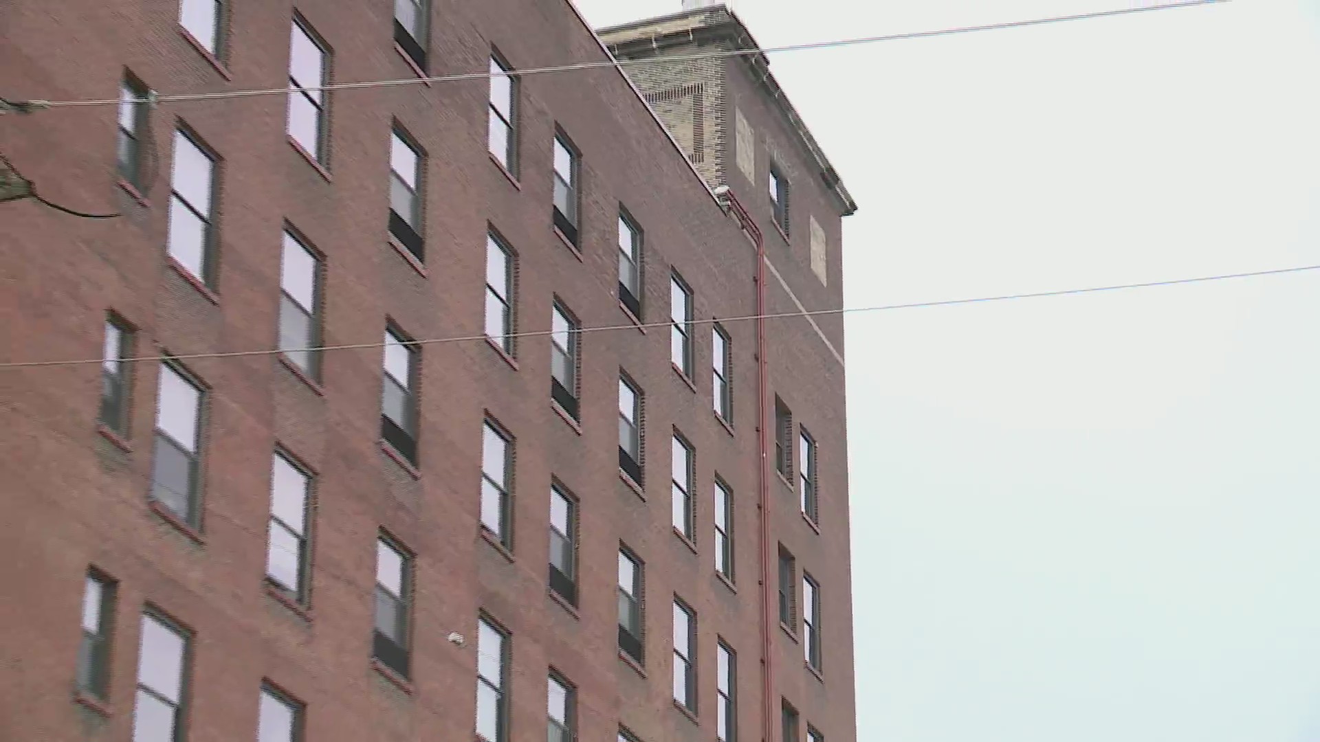 Seniors ‘running low’ on food, faced with broken elevators at St. Louis ...