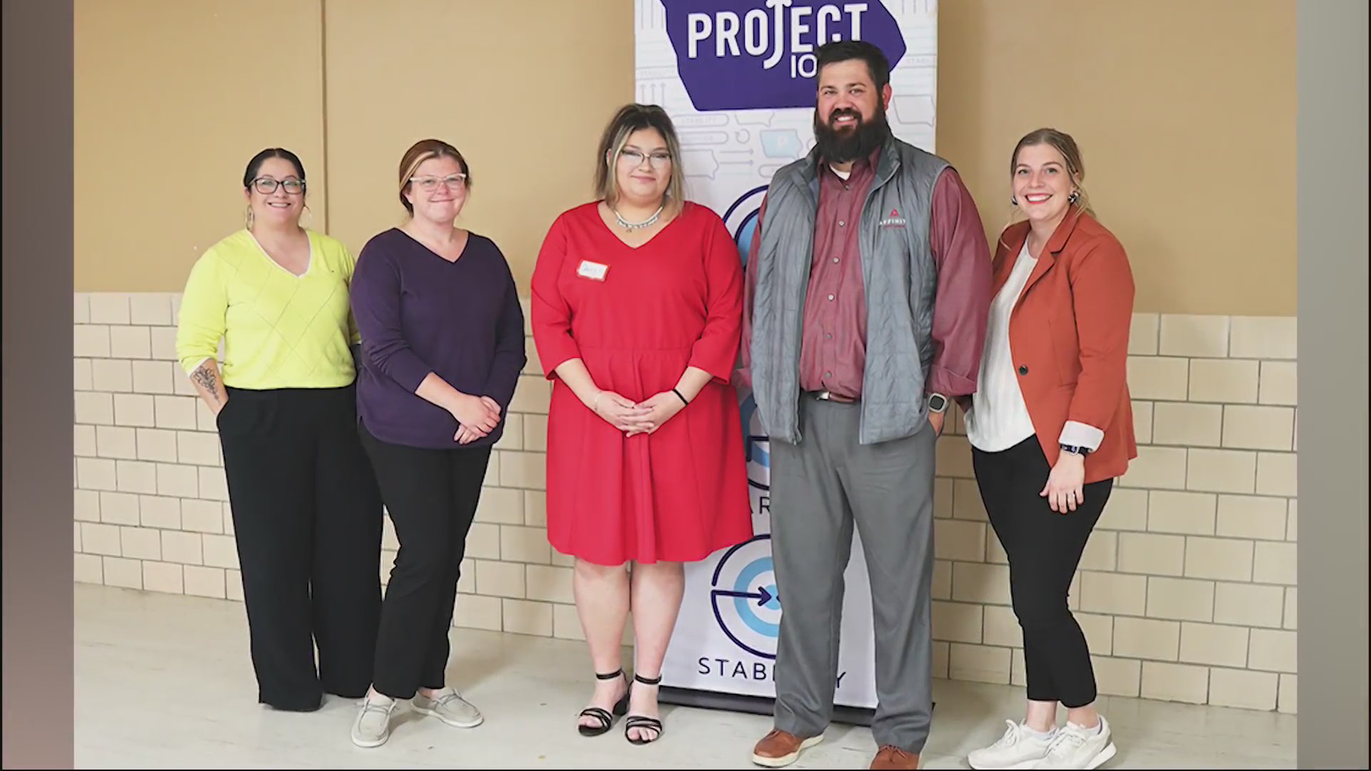 Building Better Holidays: Project Iowa – who13.com