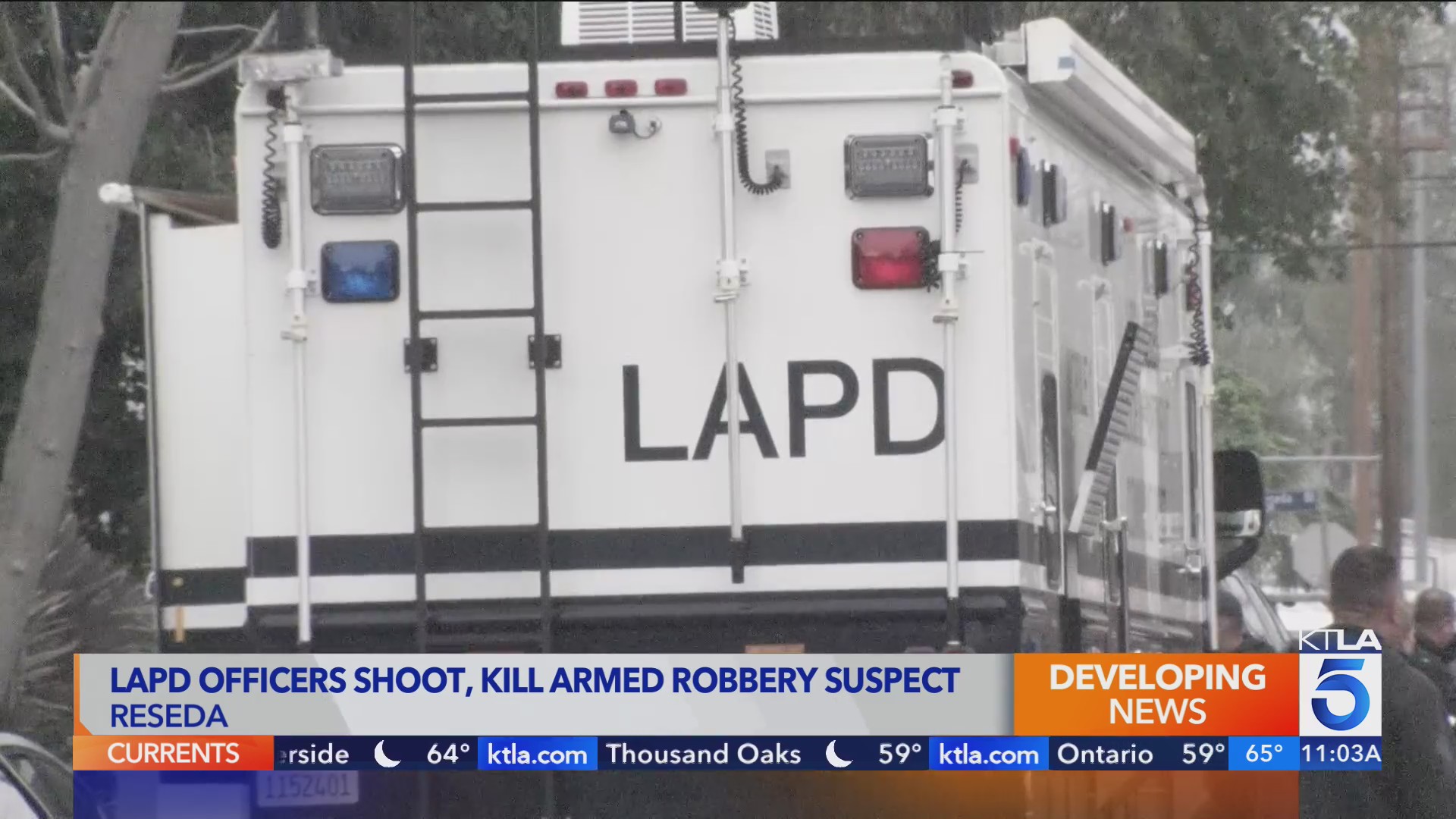 Robbery suspect fatally shot by LAPD officers serving warrant – KTLA