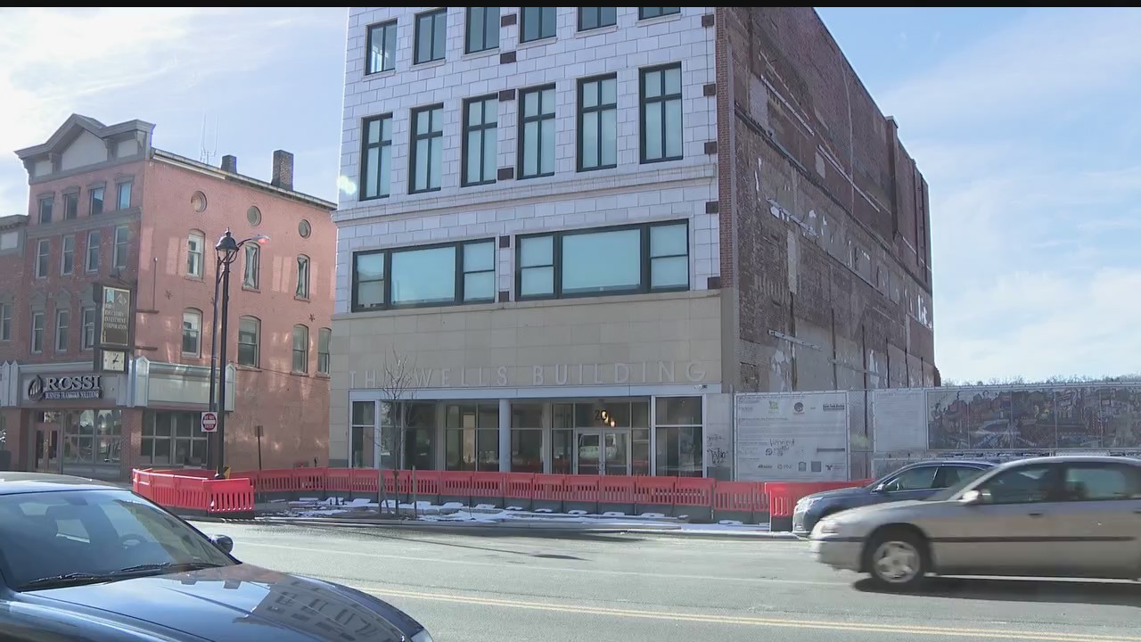 Vandals cause graffiti damage to downtown Youngstown building: Report ...