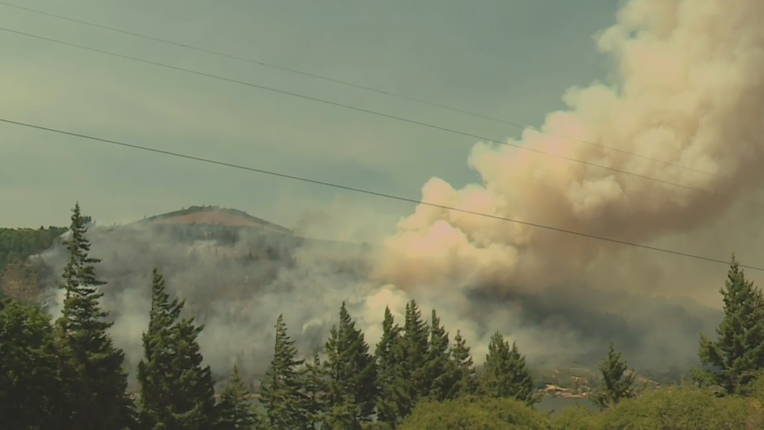 Tunnel 5 Fire growing in Skamania County, structures destroyed – KOIN.com