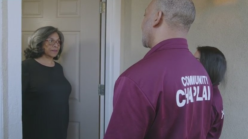 Law enforcement chaplains use their faith to bring calm to crime scenes ...