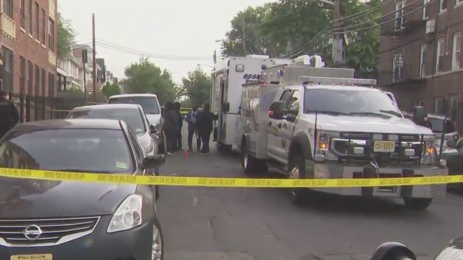 Police-involved shooting at Newark apartment building – PIX11