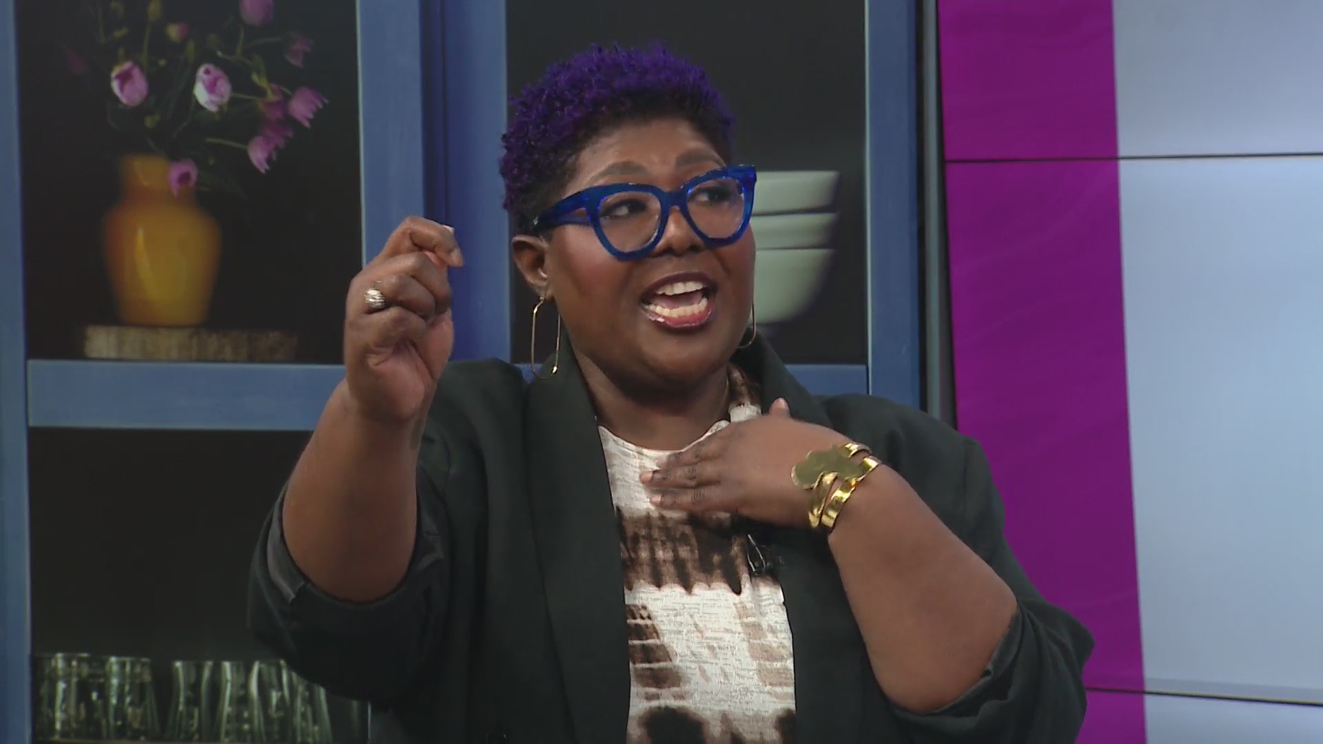 Master the art of the “selfie” with professional studio photographer ...