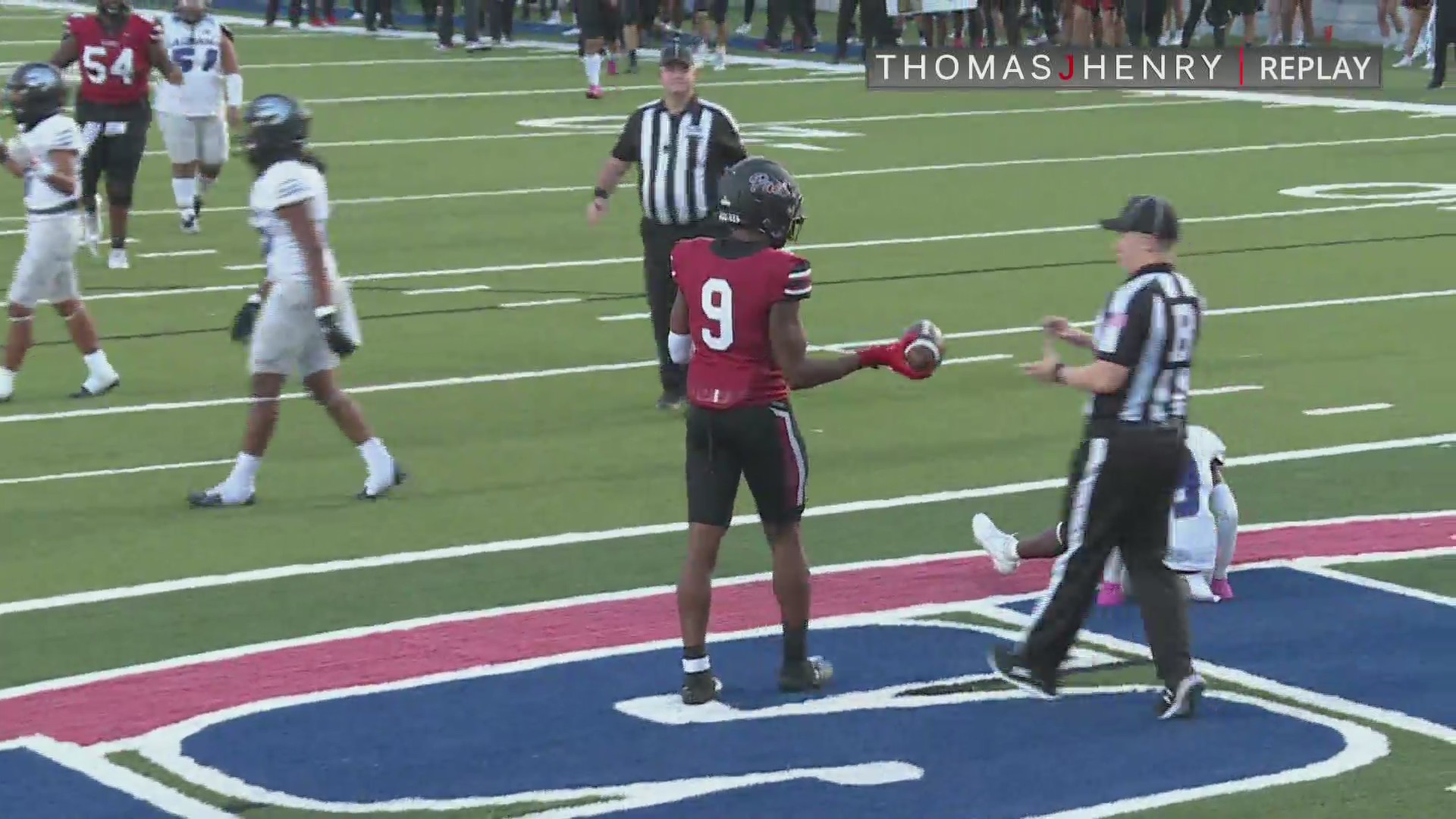Weiss TD: Brown to Jacques Spradley-Demps 15-yard pass – KXAN Austin