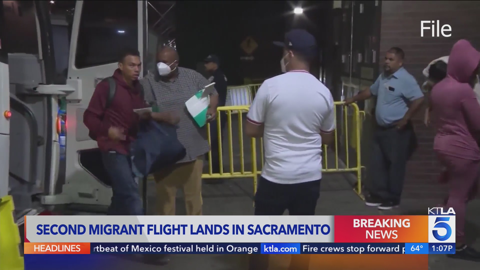 2nd migrant flight lands in Sacramento – KTLA