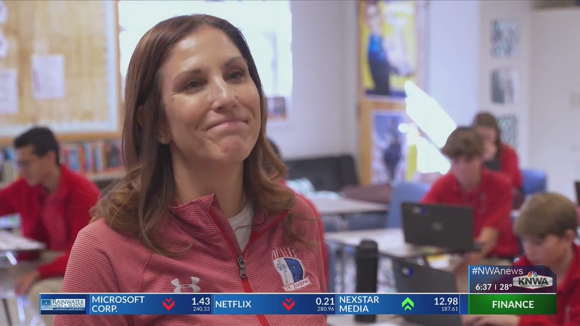 November 2022 Golden Apple Winner: Michelle Hightower – KNWA FOX24