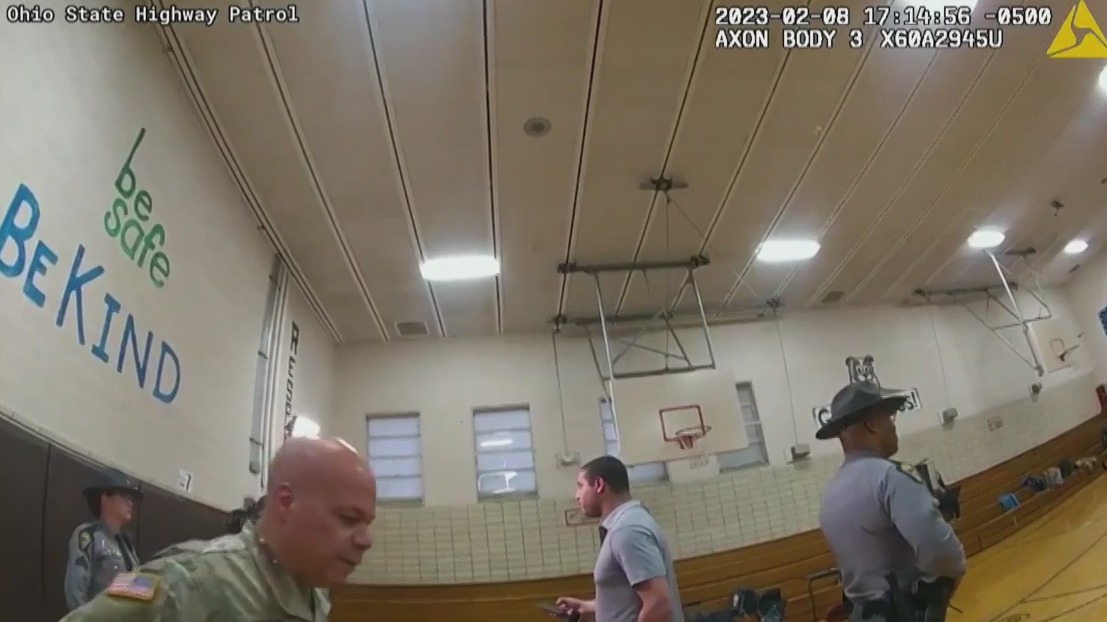 Panel reacts to officials charging NewsNation reporter with trespassing ...