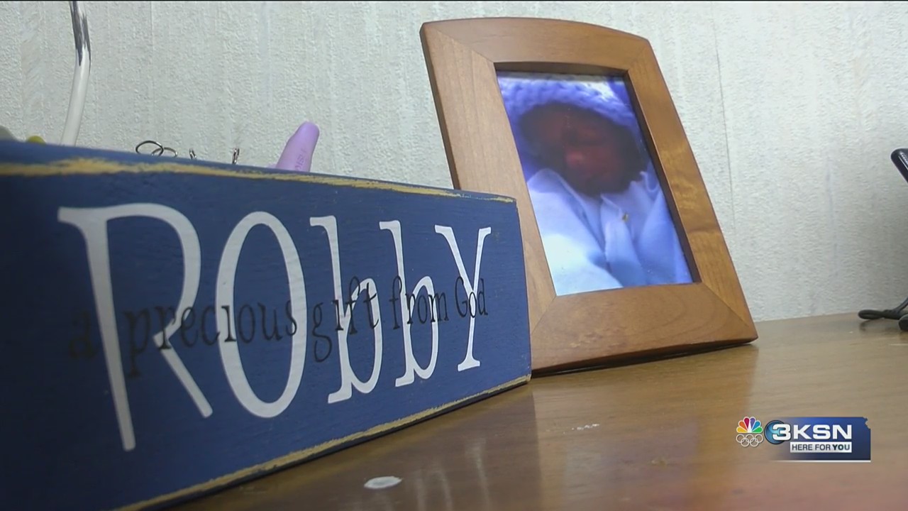 ‘Their baby mattered’: Project Robby gives crocheted items to grieving ...