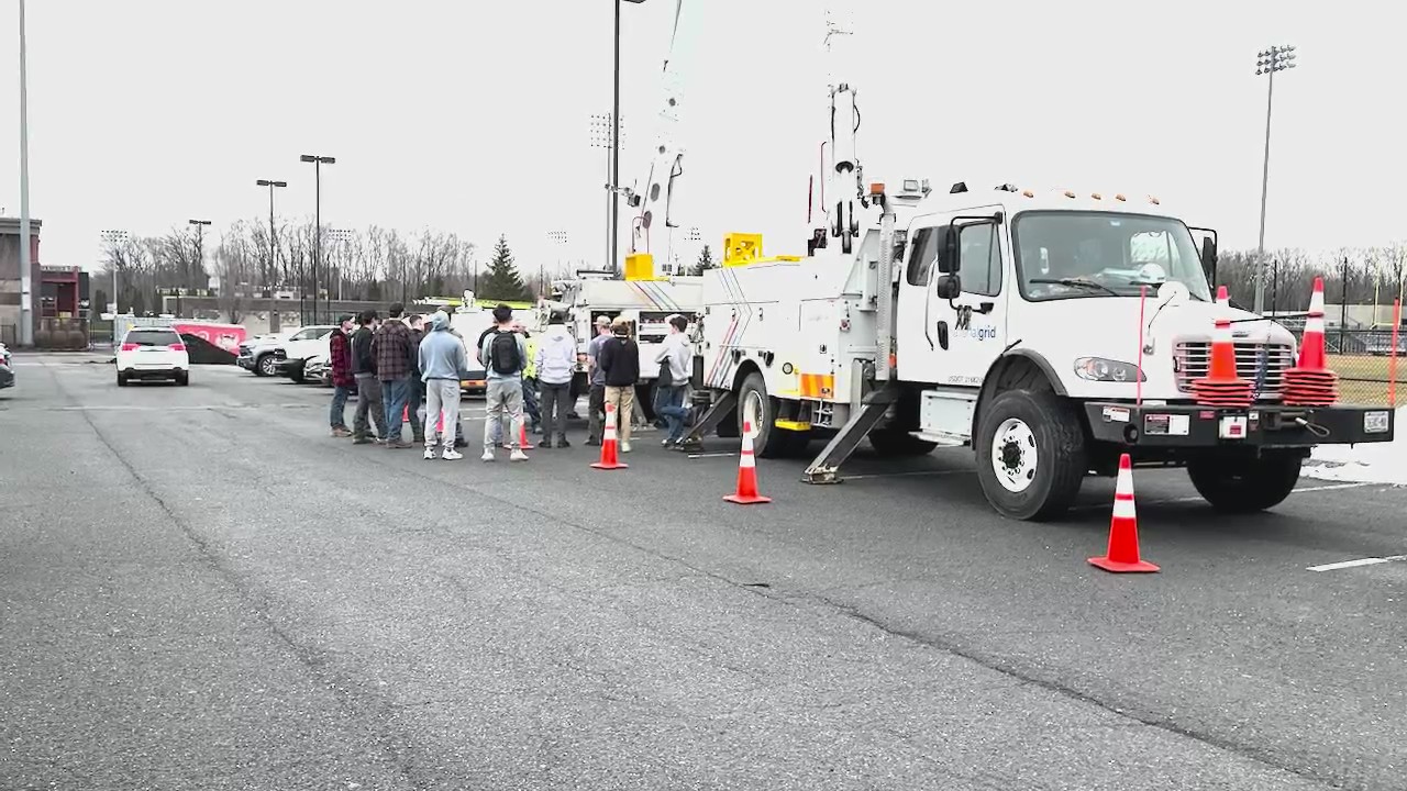 HVCC students learn about skilled labor opportunities at career fair ...